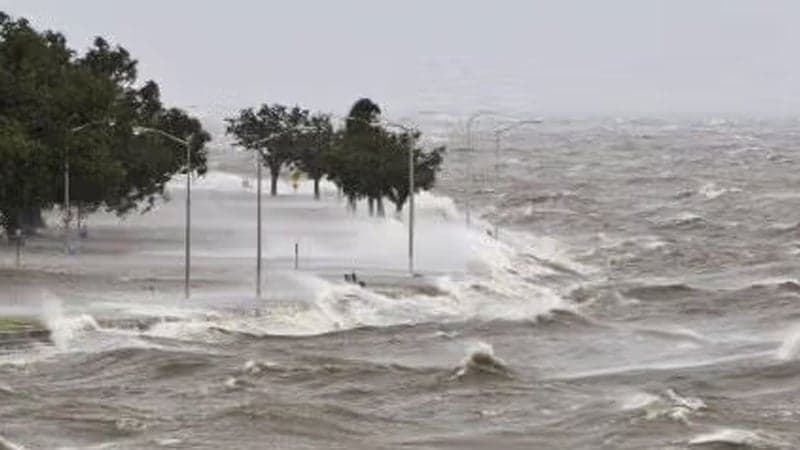 Tidal surge feared in 16 districts due to depression