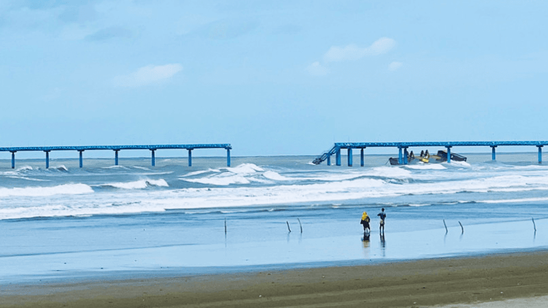 Inani Jetty collapses after barge collision